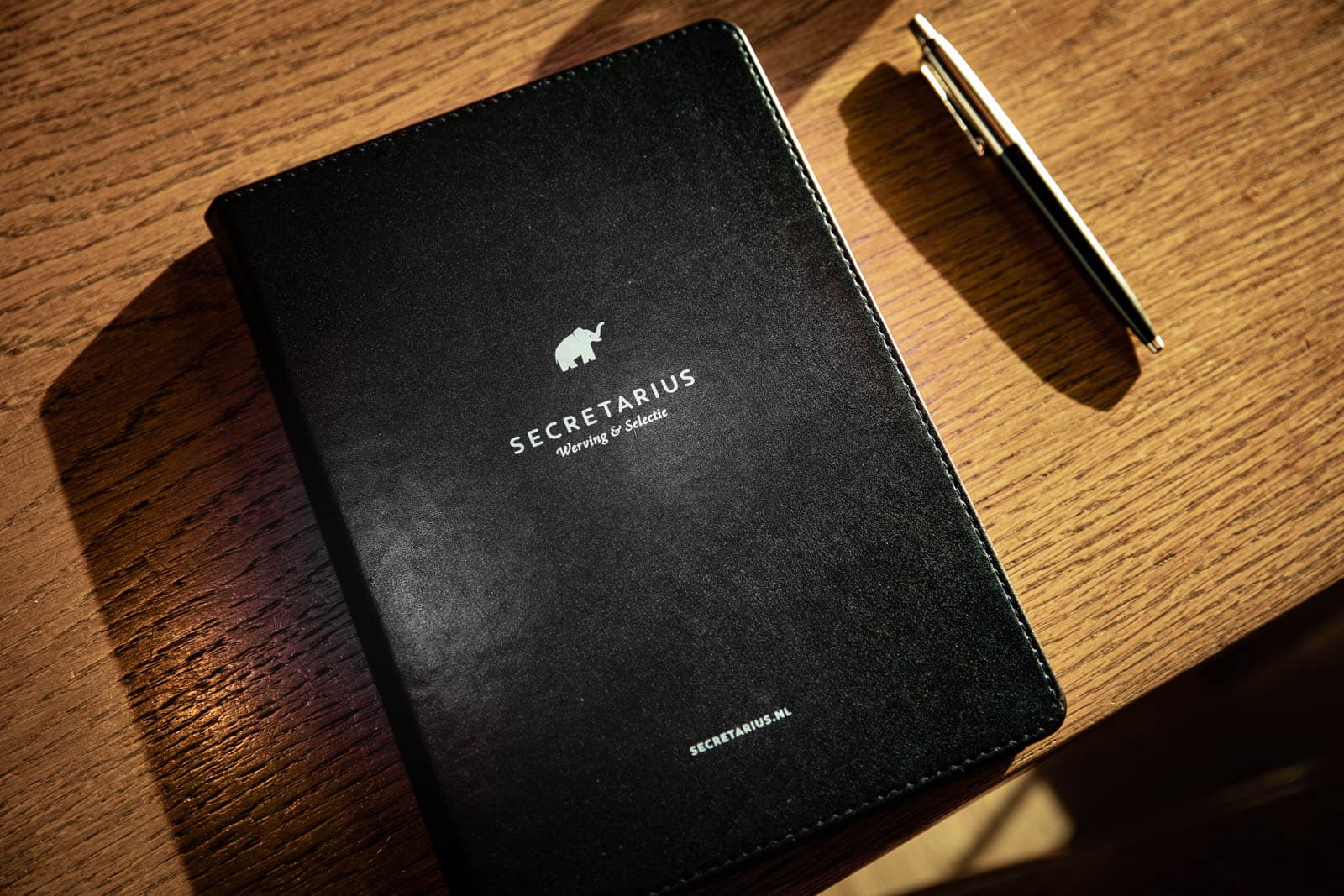 WAT IS EEN SECRETARIS? - Secretarius